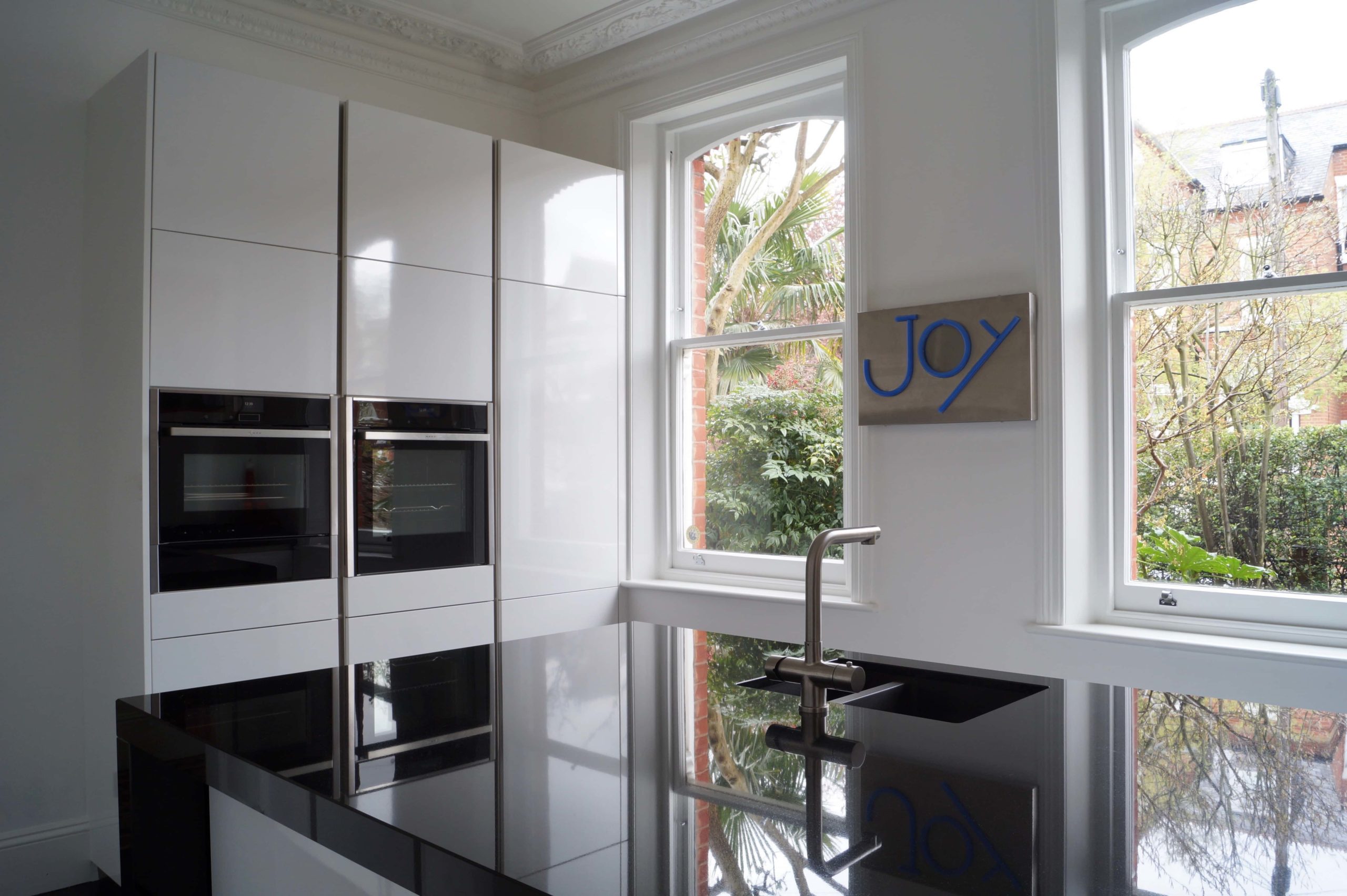 Gallery Refurbishments South Kensington | D'nomyar